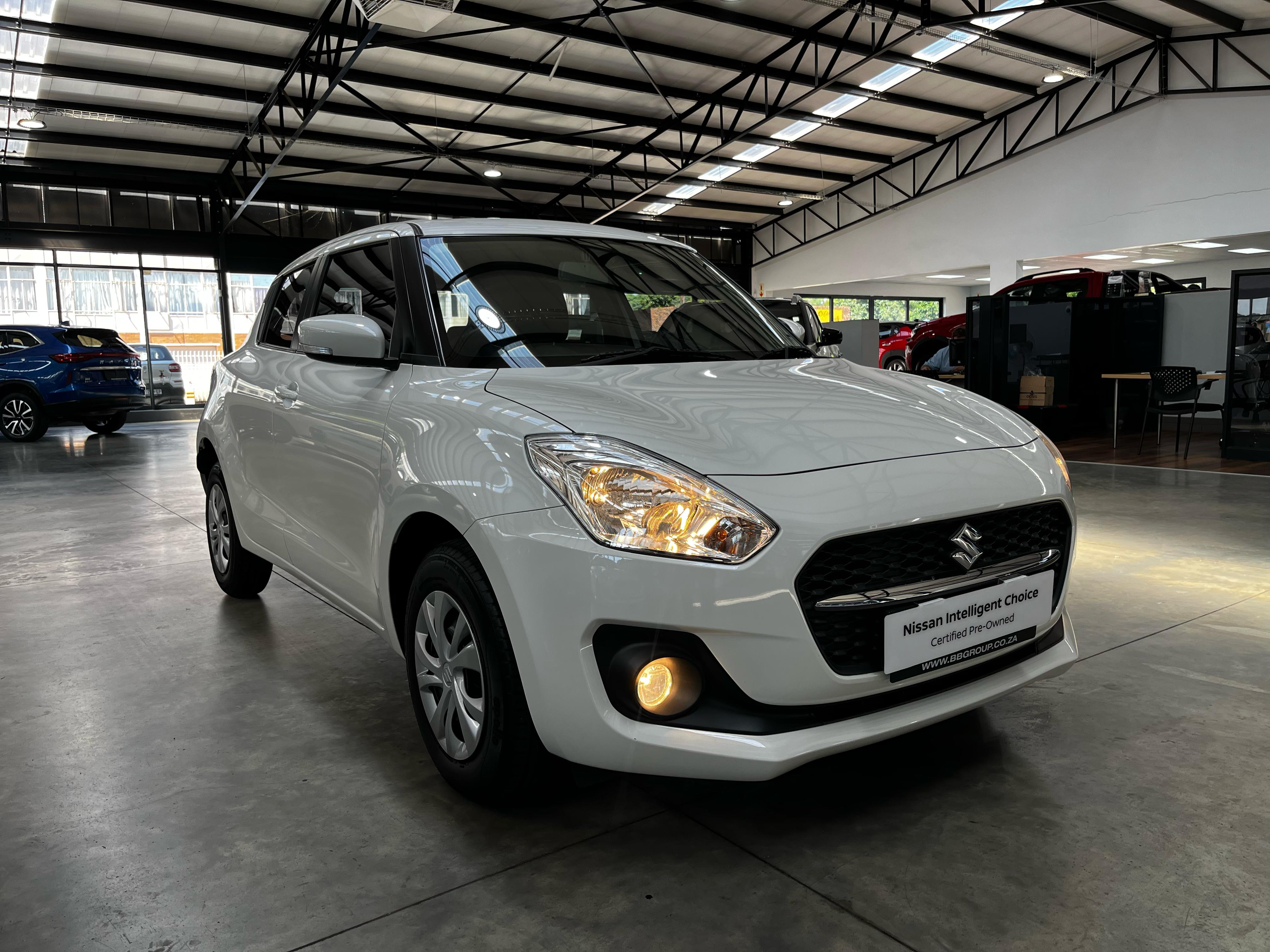 2024 Suzuki Swift 1.2 GL Hatch Auto Q2FyTGlzdGluZzo0NTAzNDc R235900 ...