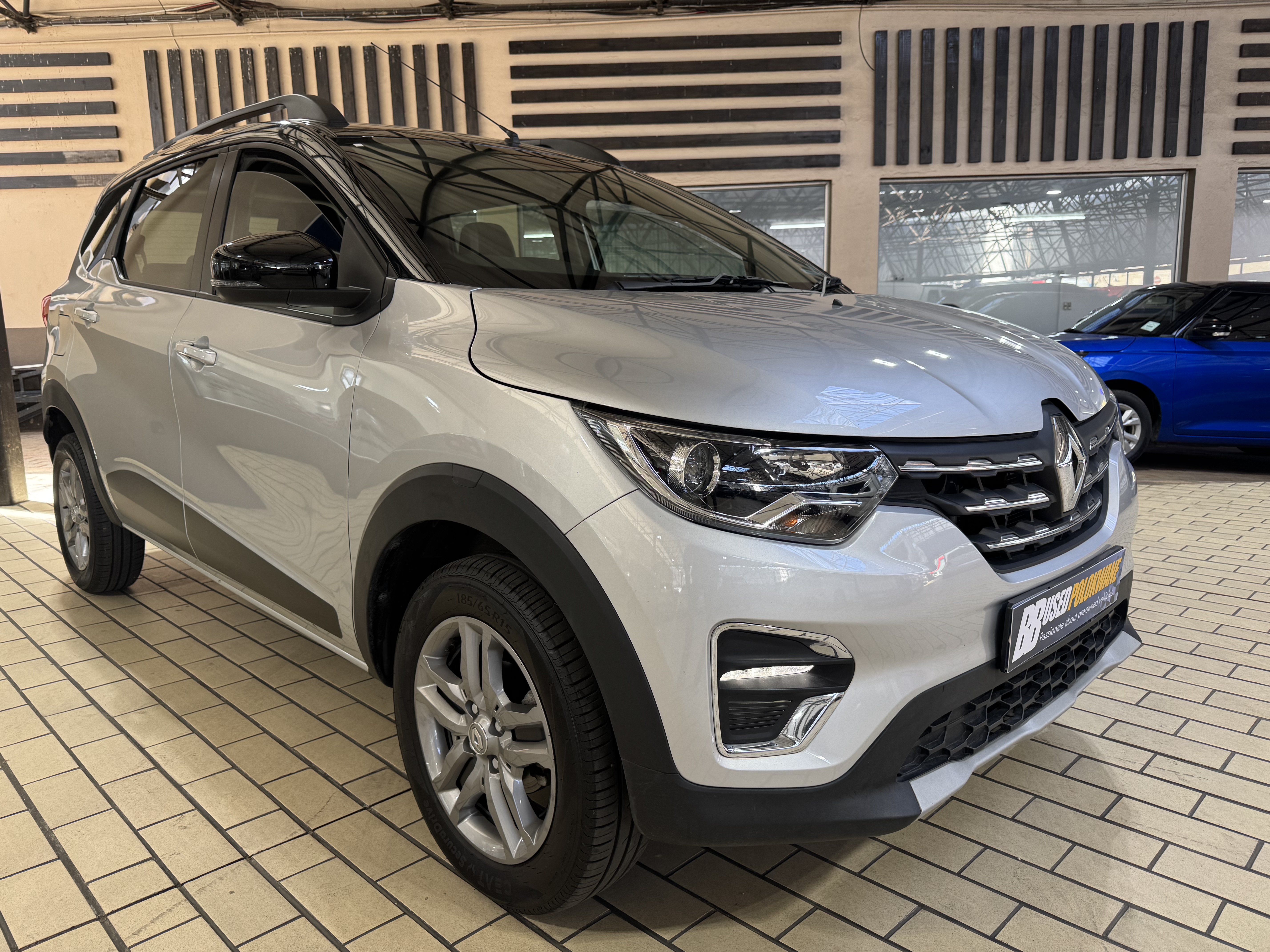 2023 Renault Triber 1.0 Prestige Auto Q2FyTGlzdGluZzo1ODQzNzE R199900 ...