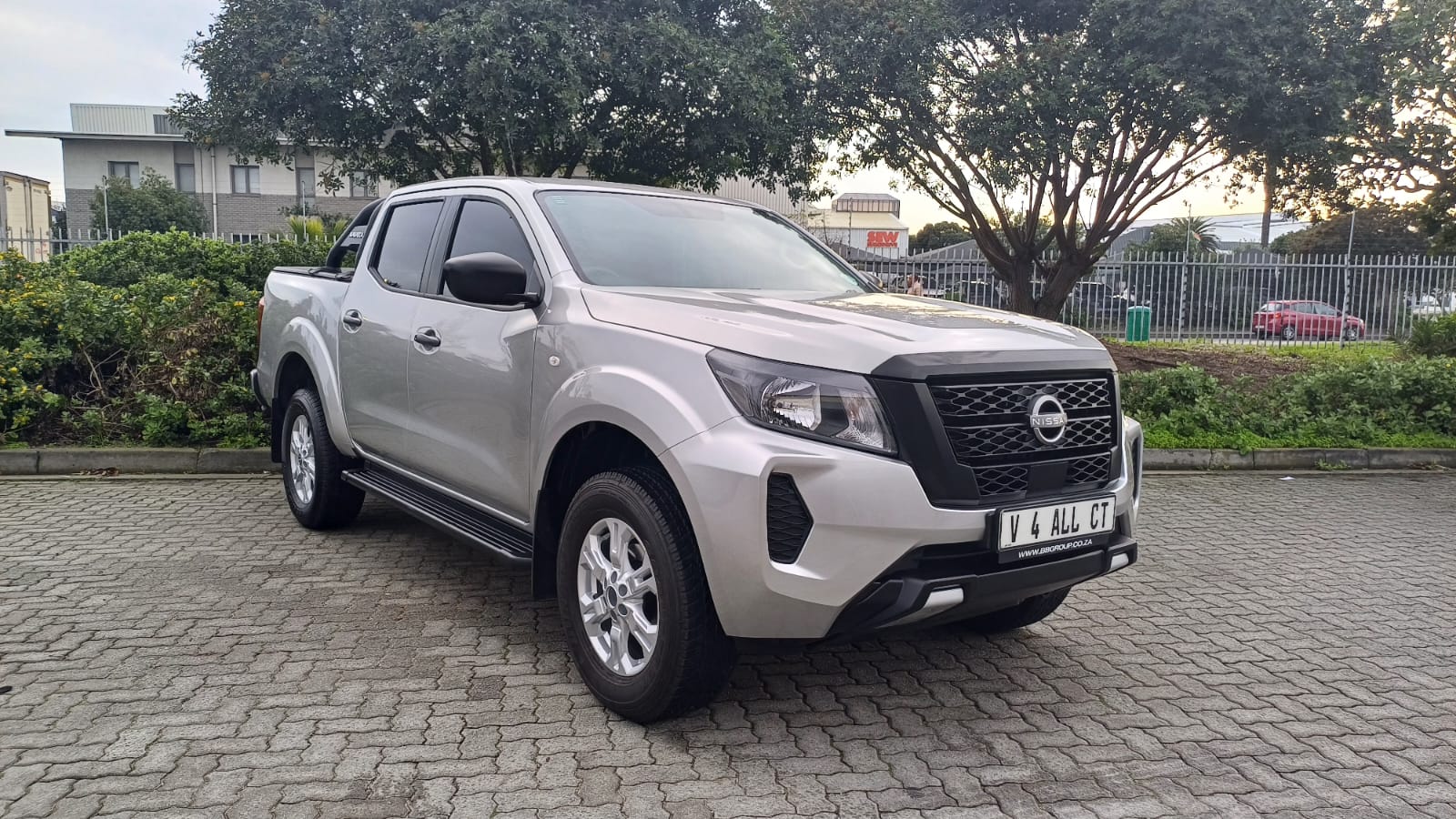 2025 Nissan Navara 2.5 DDTi SE Plus Double Cab Auto ...